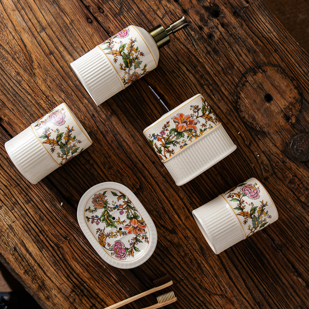 Enchanted Flora ceramic bathroom accessory set – Dekor Company