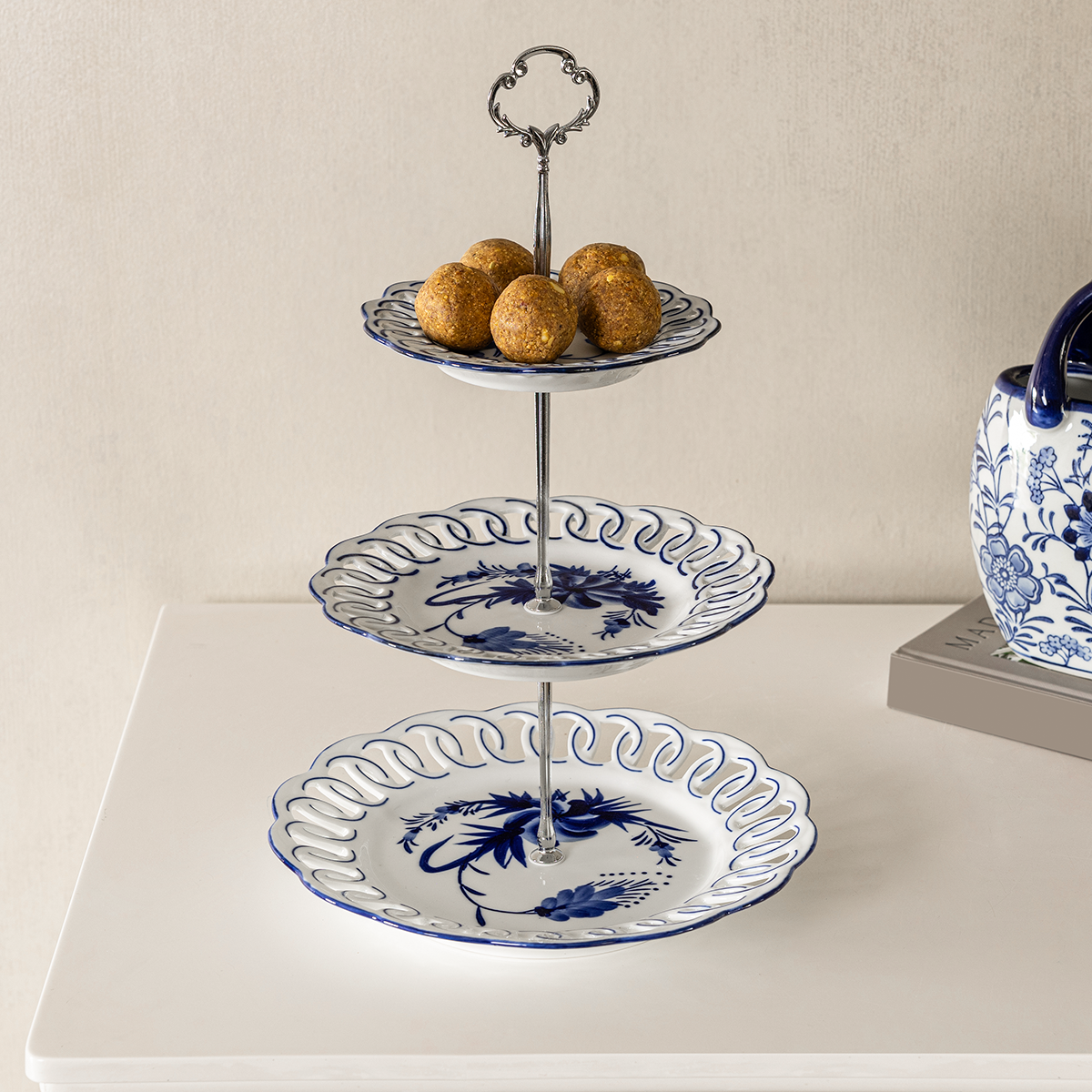 Indigo Crest Harmony Serving Plates for Home – Dekor Company